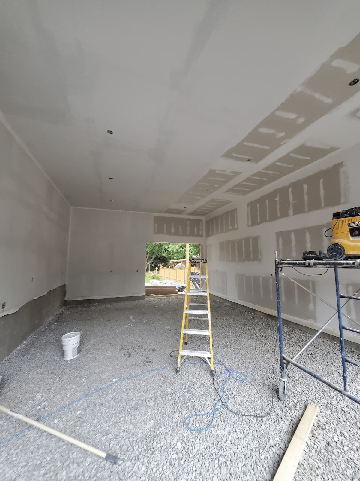 Custom Drywall Solutions and Taping Services